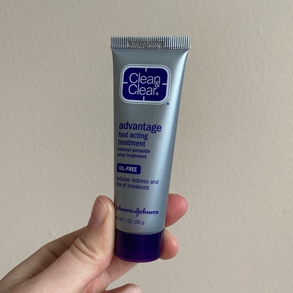 Johnson & Johnson | Skincare | Johnson Johnson Clean Clear Fast Acting ...